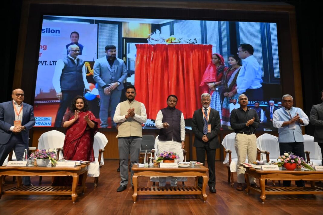 Odisha CM Launches 27 Industrial Projects Worth ₹25,400 Cr